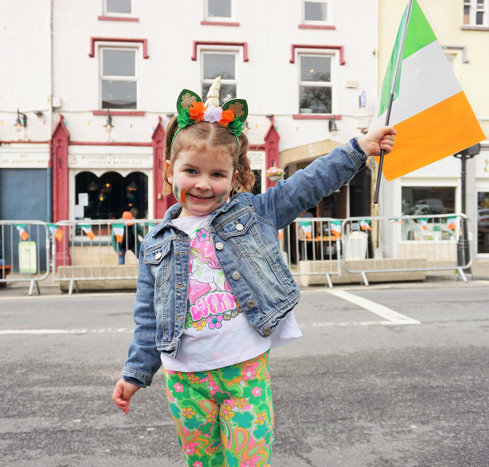 IN PICTURES: Thousands turn out for St Patrick's Day parade in tourist ...
