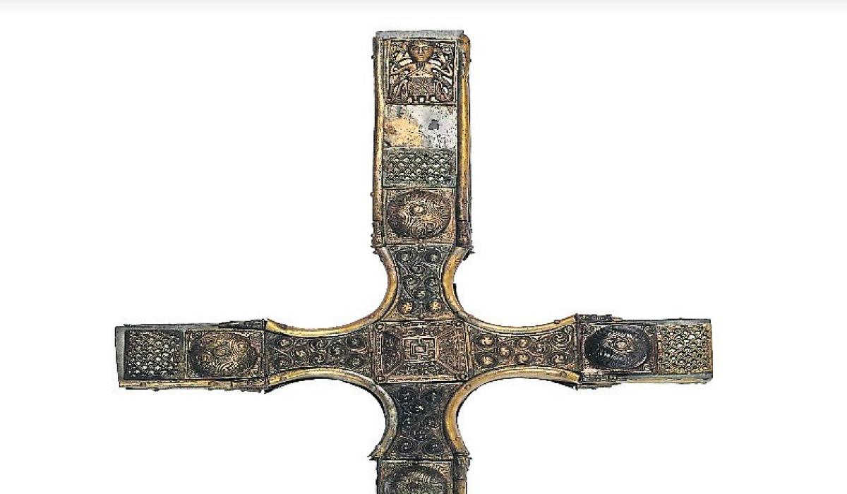 Talk and unveiling ceremony about the Tully Lough Cross - Ireland Live