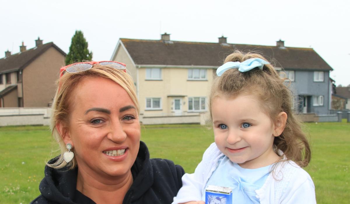 Mother of murdered Limerick boxer protests outside Leinster House over ...