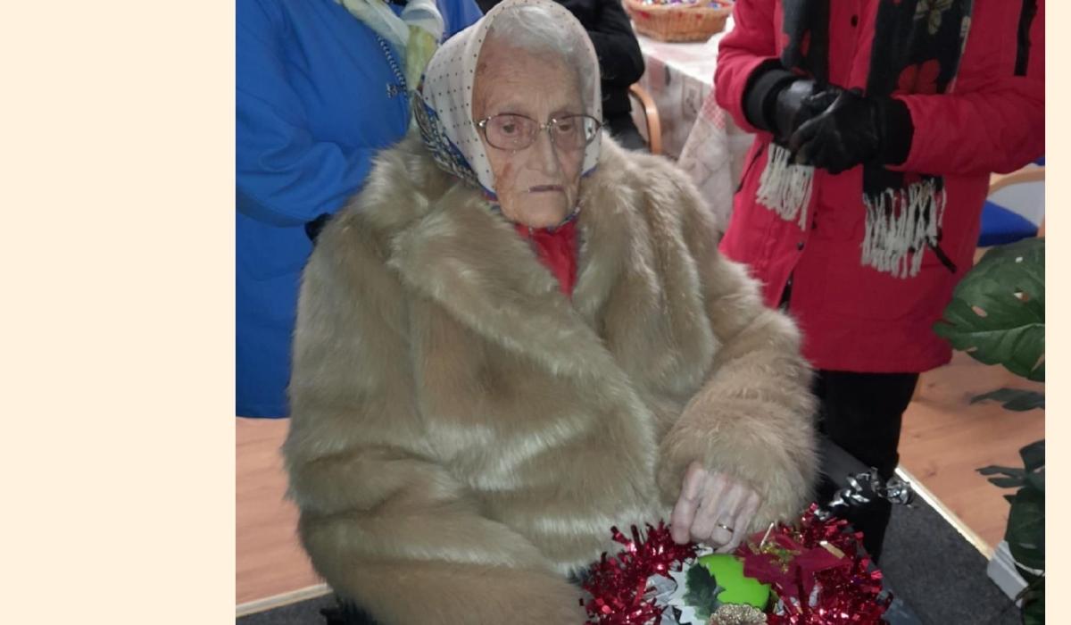 Ruby Druce sparks the Christmas cheer in Castlefin - Ireland Live