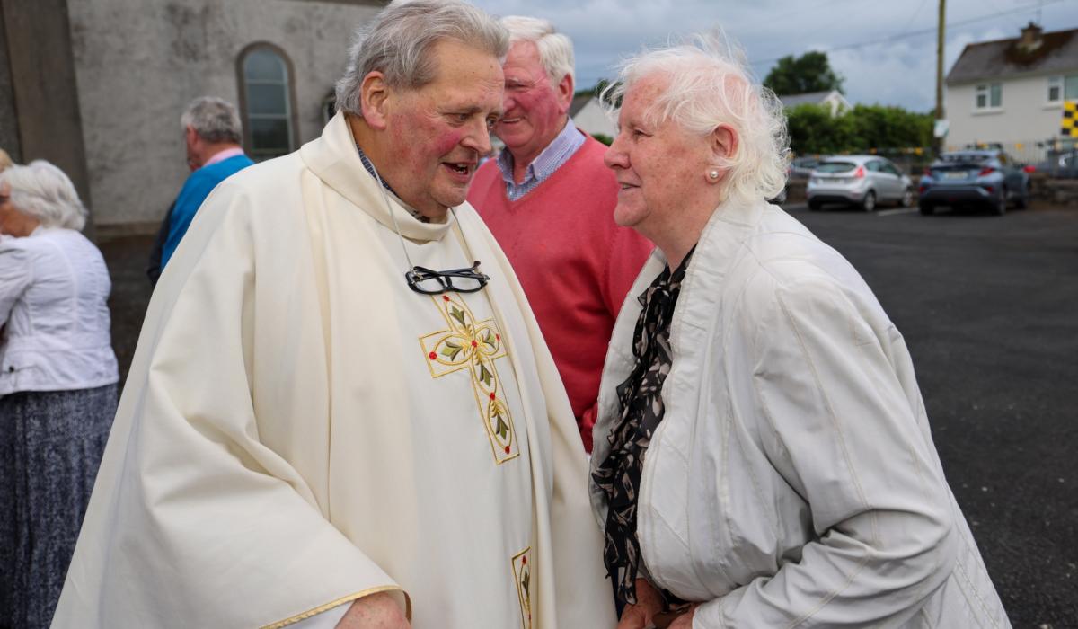 IN PICTURES: Special night for wonderful Parish Priest in Tipperary ...