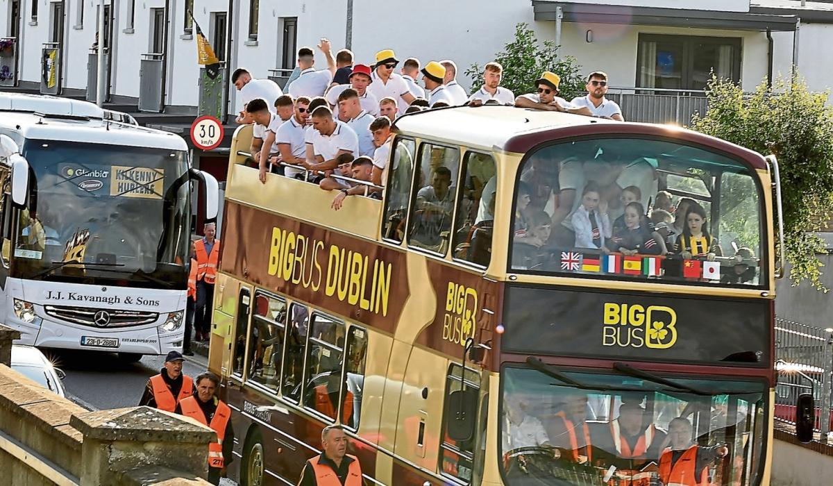 Kilkenny supporters welcome hurling heroes home - Ireland Live