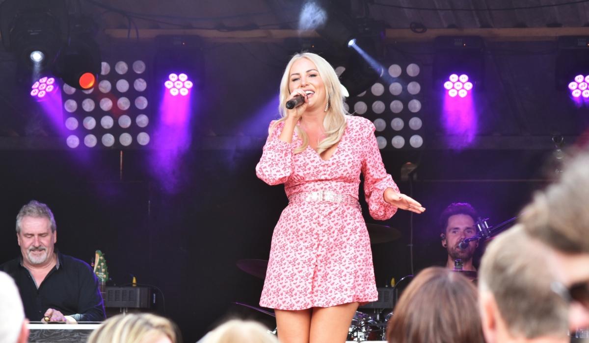 IN PICTURES: Opening night of the Clonmany Festival - Page 1 of 23 ...