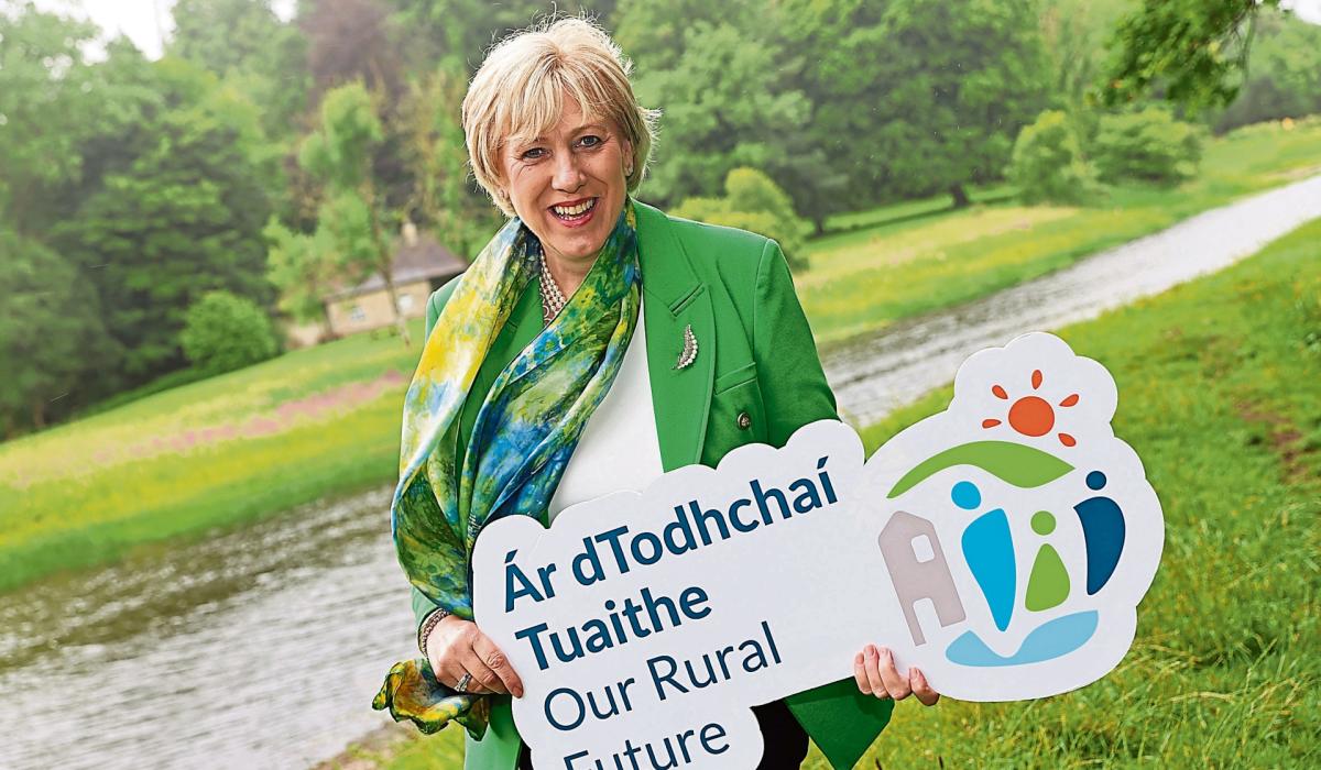 IWA receives funding for Longford wheelchair accessible bus - Ireland Live