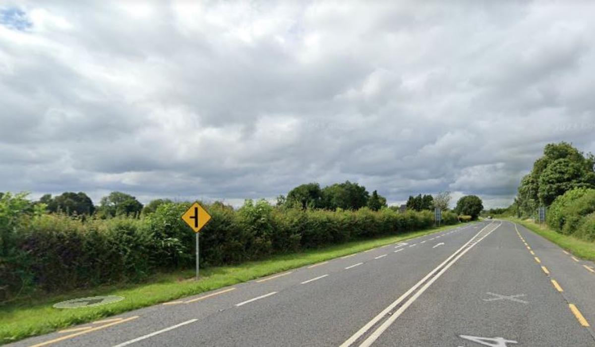 Pair hospitalised after N4 crash outside Edgeworthstown - Ireland Live