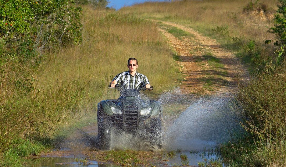New quad bike rules now in effect will force Irish farmers to wear ...