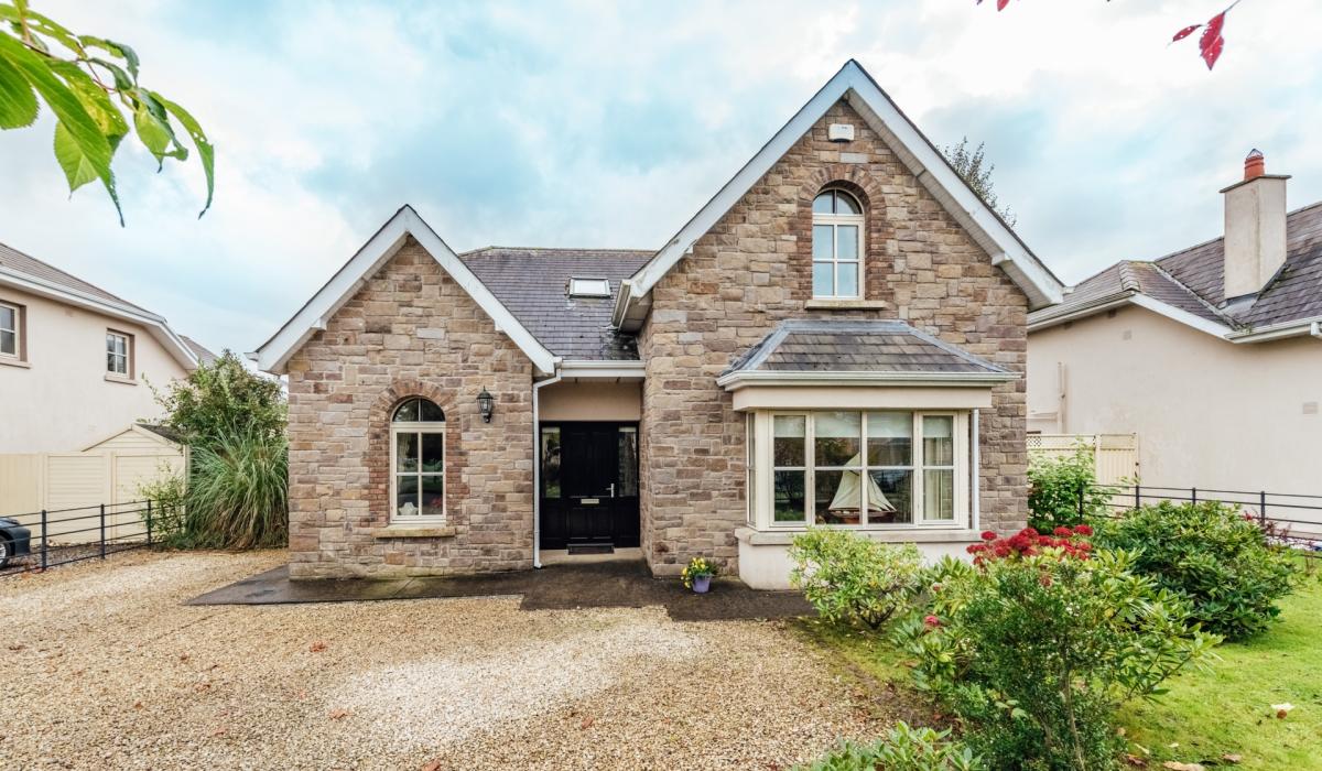 KILDARE PROPERTY WATCH: Five-bed Suncroft home in quiet country setting ...