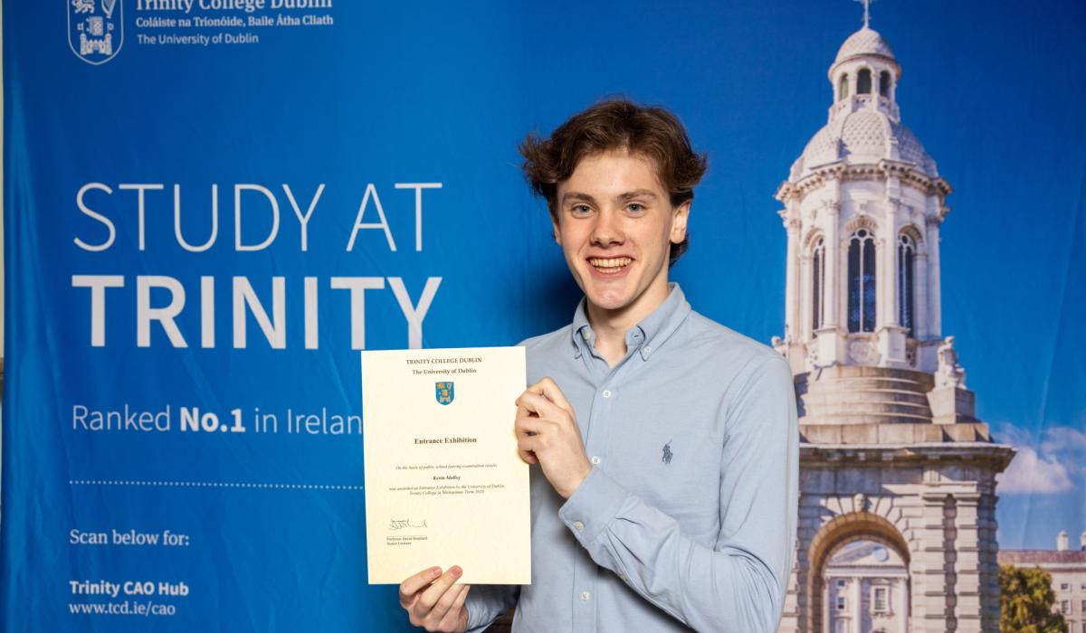 Eight Kilkenny students receive entrance awards from Trinity College Dublin - Ireland Live