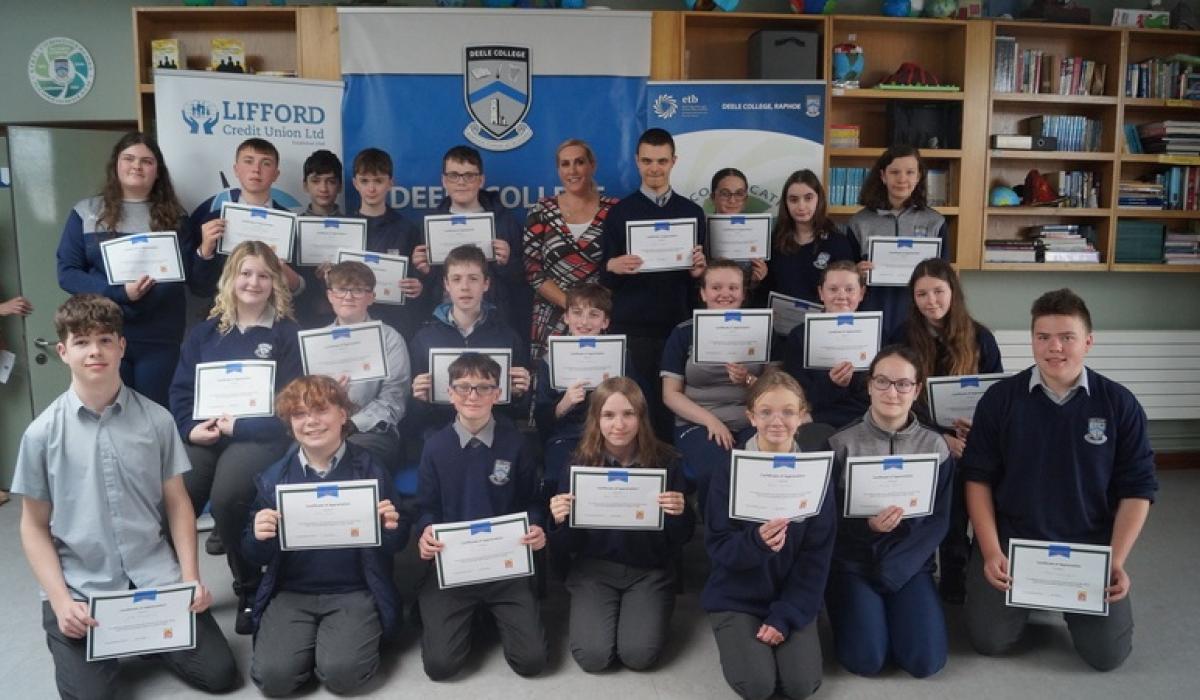 In pictures: Prizegiving ceremony at Deele College in Raphoe - Page 1 ...