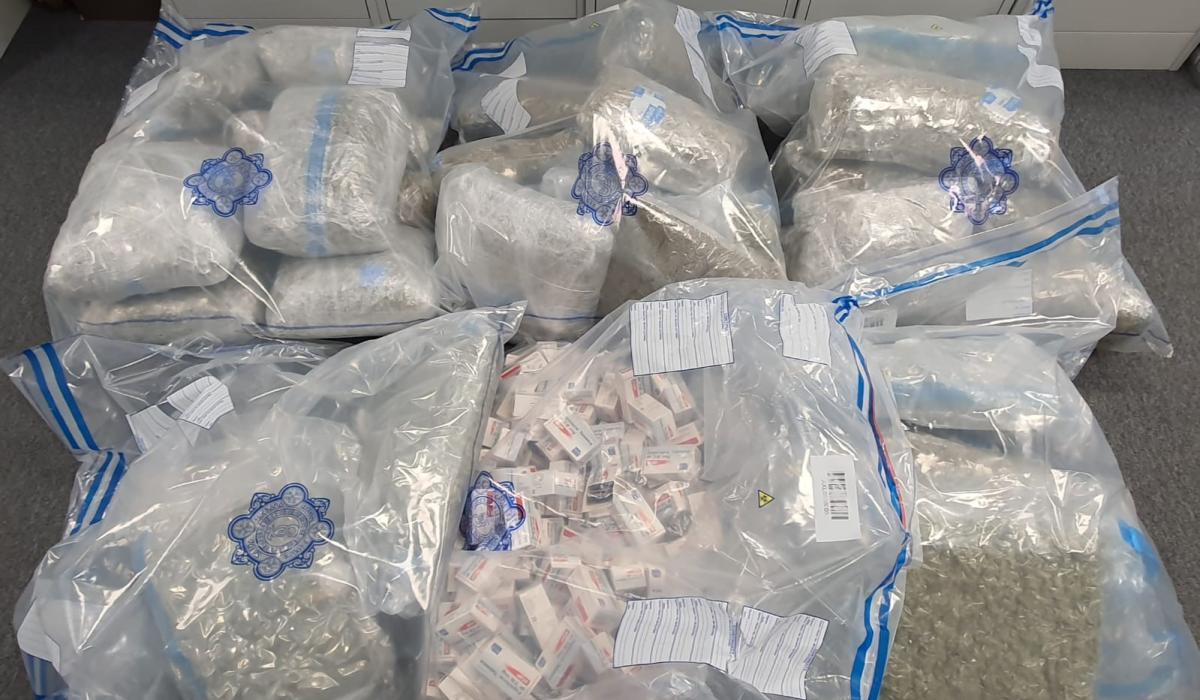 €977,000 worth of drugs and €800 in cash seized near Kildare-Dublin ...