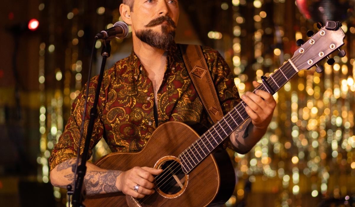 Niall McCabe to perform in The Backstage Longford - Ireland Live