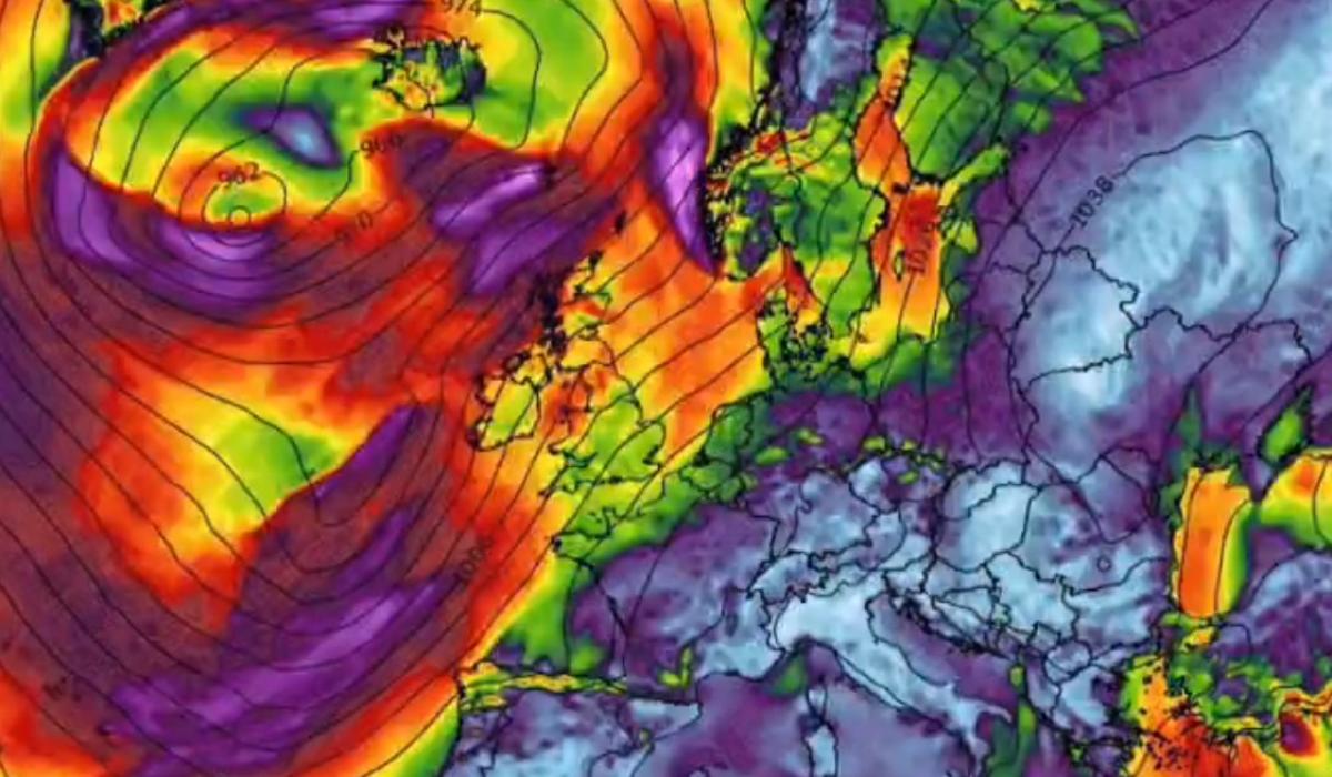 ALERT: Strong winds forecast for Ireland as 'conveyor belt of storms ...