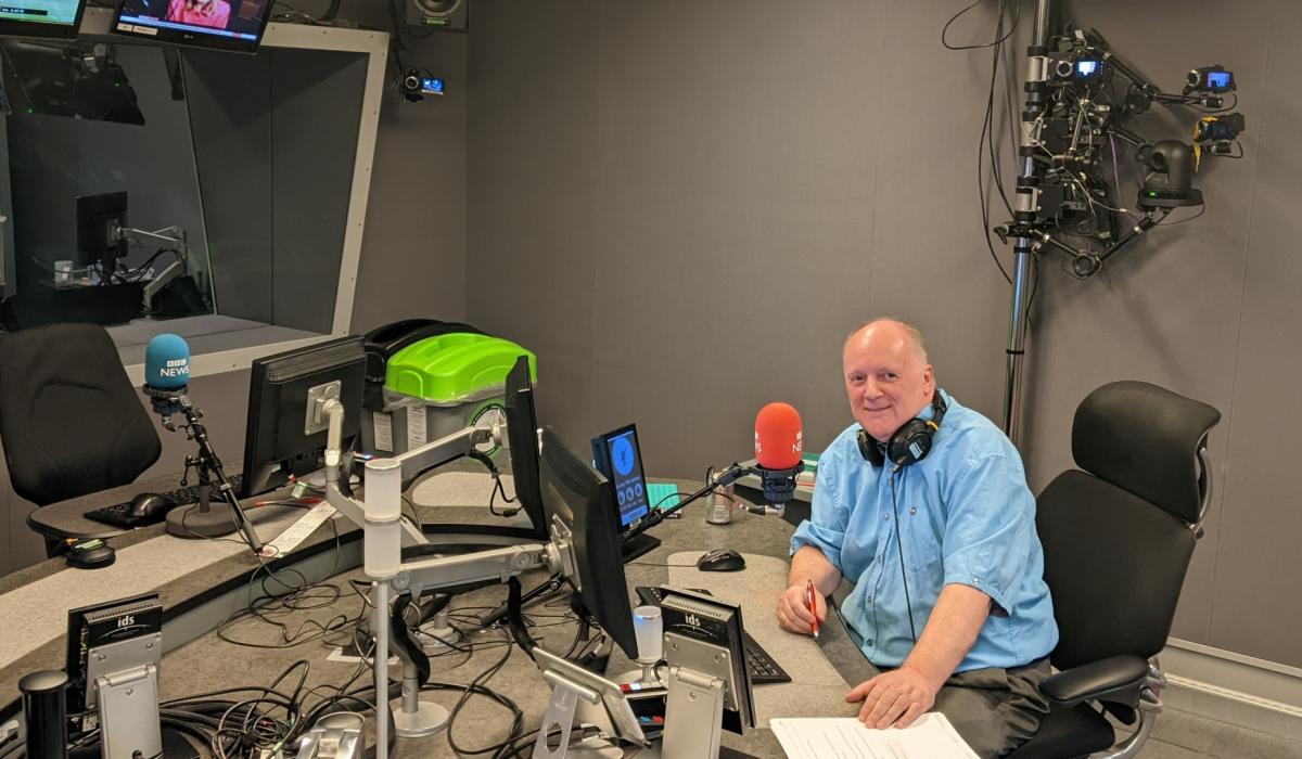 Documentary tunes into Donegal’s 1980s pirate radio stations - Ireland Live