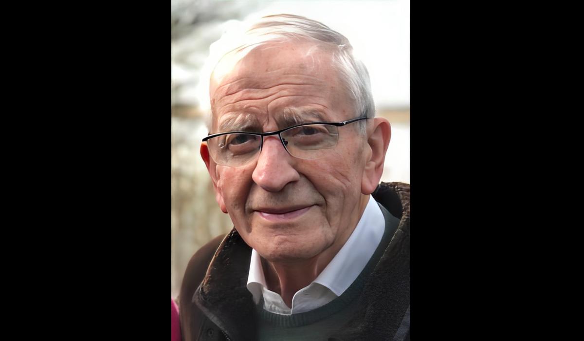 RIP: Longford mourns deaths of renowned footballer and superb power ...