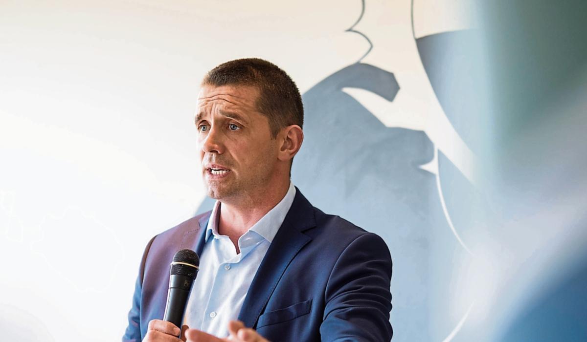 Tipperary's Alan Quinlan predicts easy victory for Irish rugby team ...