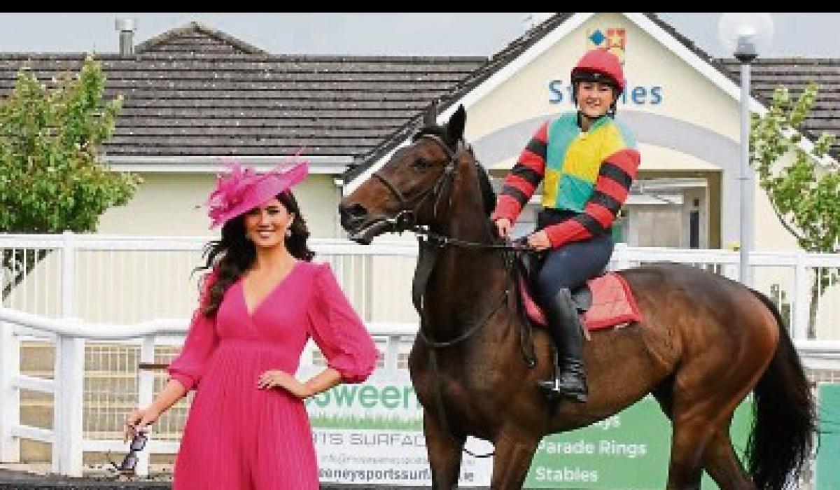 Ladies Day at Limerick Racecourse! - Ireland Live