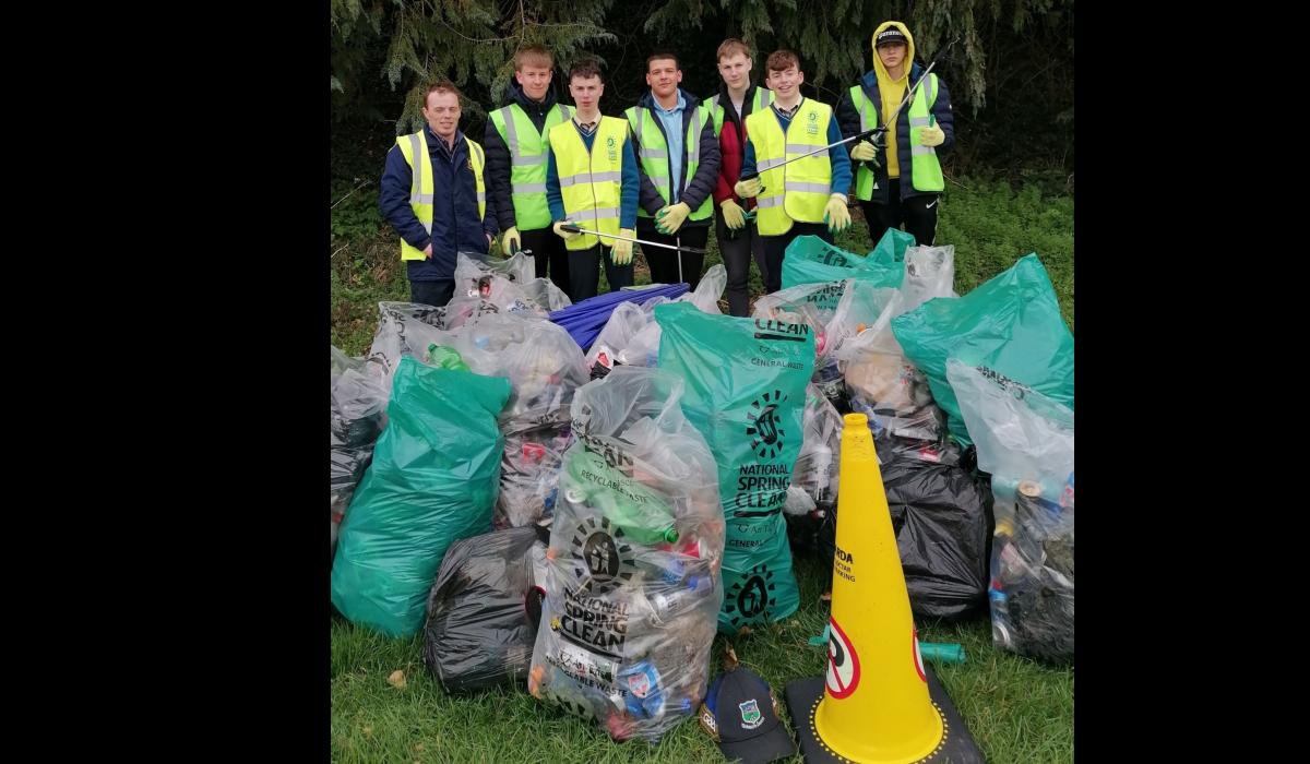 CBS work with Thurles Tidy Towns on Railway Field clean-up - Ireland Live