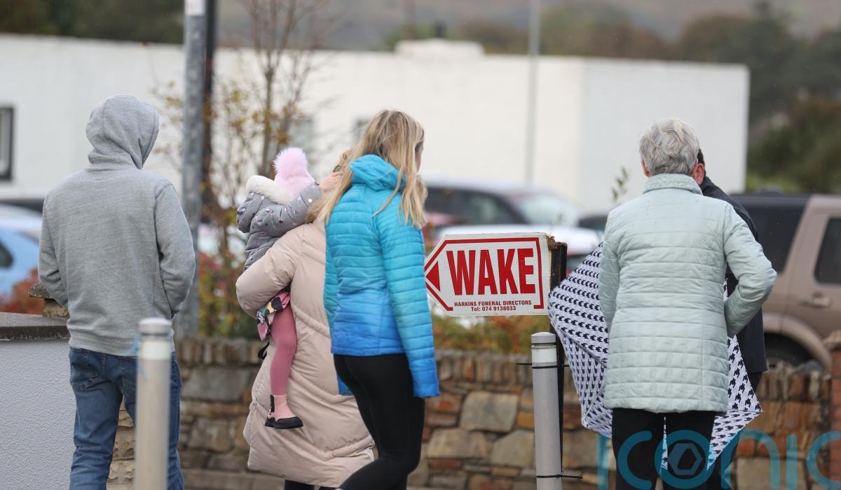 Father describes daughter, 14, killed in Creeslough explosion as ‘little gem’ - Ireland Live