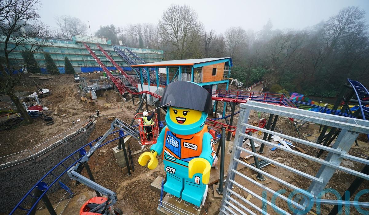 World’s tallest Lego minifigure unveiled at Legoland Windsor Resort ...