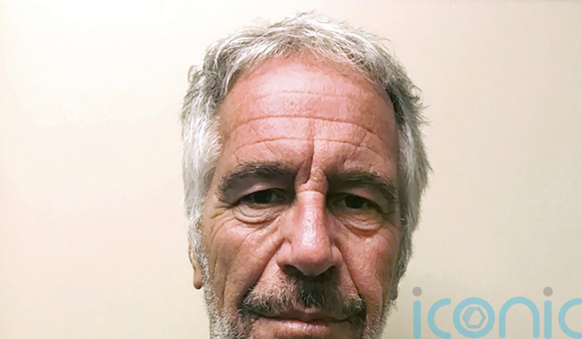 Prosecutors knew Epstein raped teenagers two years before deal ...