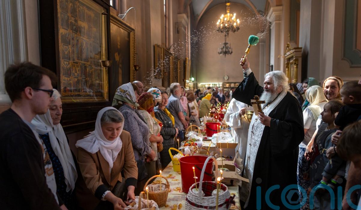 In Pictures: Christians around the world celebrate Easter - Ireland Live