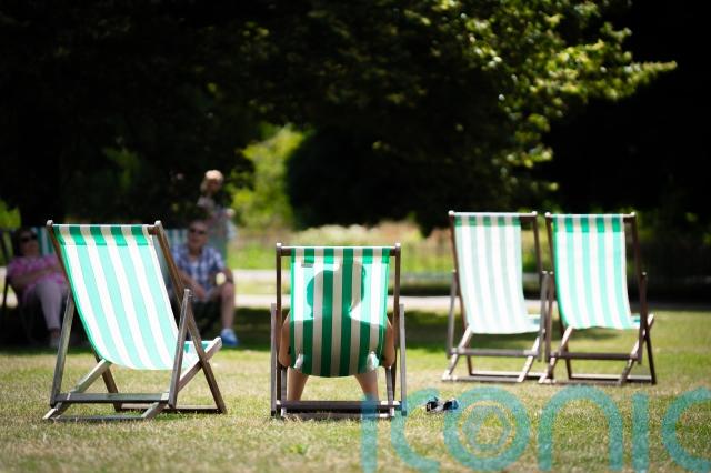 UK enjoys temperatures just shy of the year’s highest - Ireland Live