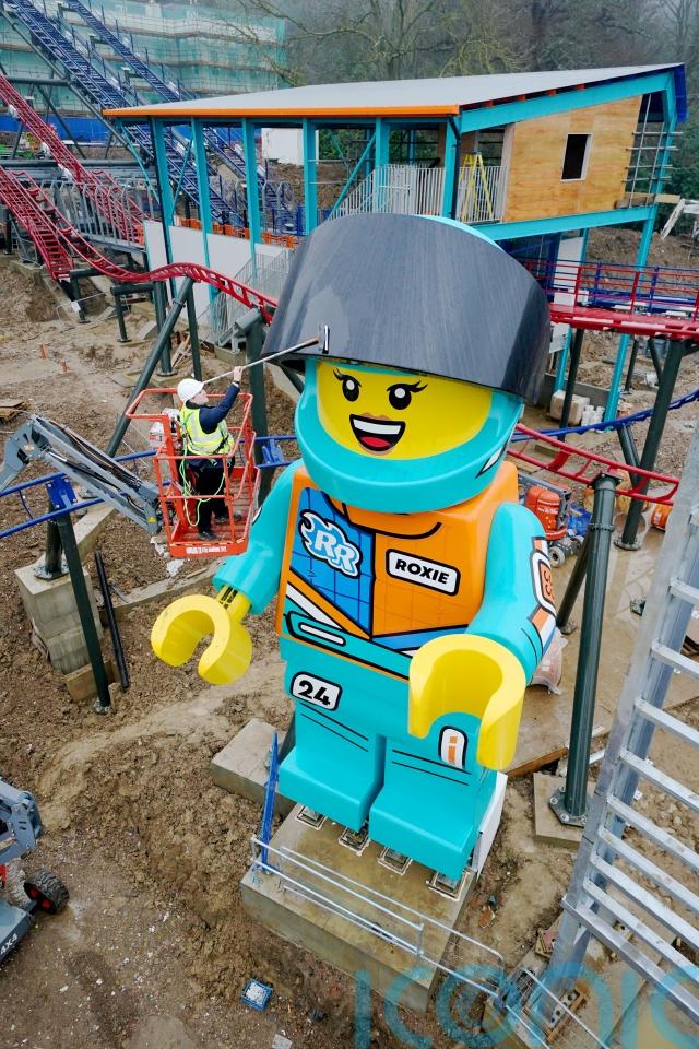 World’s tallest Lego minifigure unveiled at Legoland Windsor Resort ...