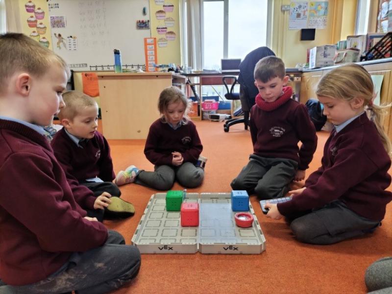 Offaly pupils have run at the VEX Robotics competition - Ireland Live