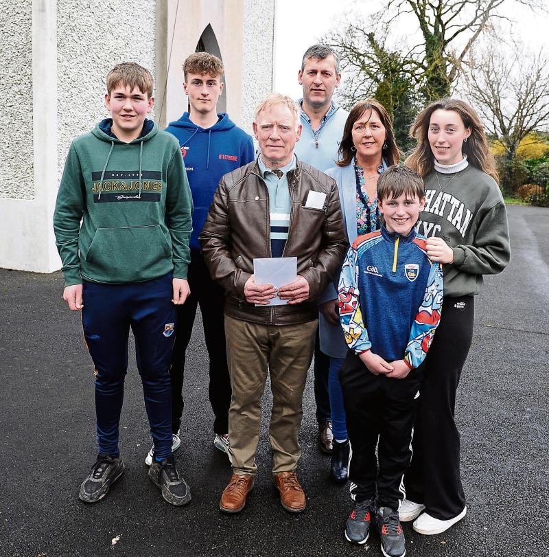 End of an era as Longford folk pay tribute to retiring Moydow school ...