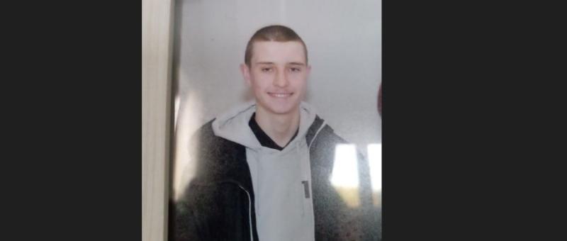 Gardaí seeking information relating to whereabouts of missing 18-year-old man - Ireland Live