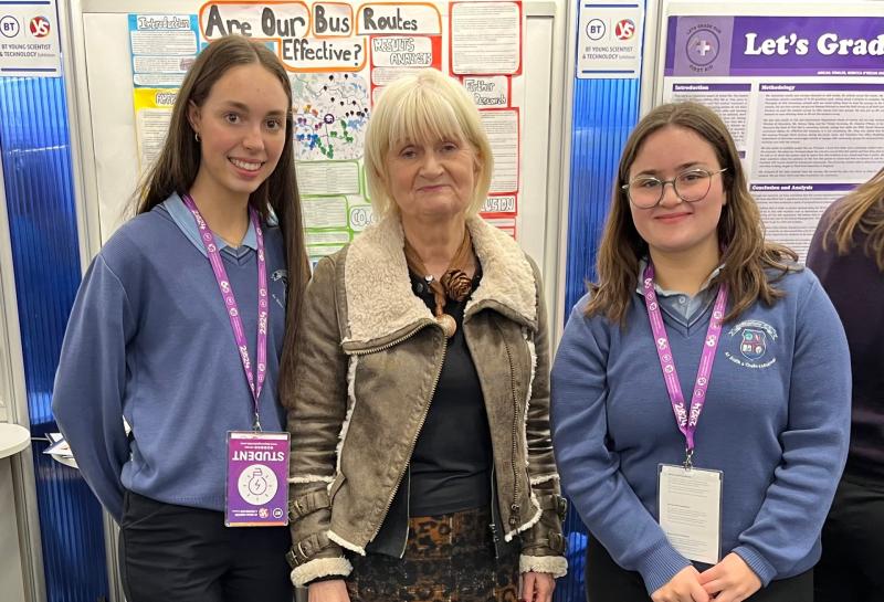 Marian Harkin meets Ballinamore students at BT Young Scientists ...