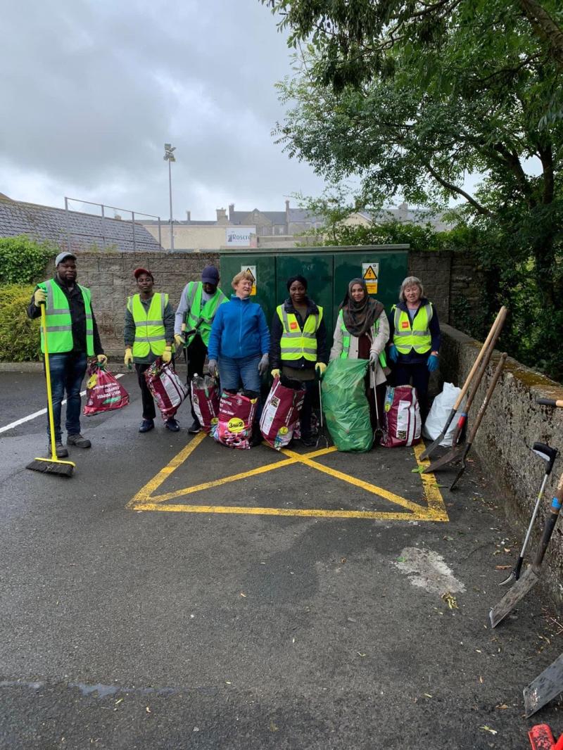 Roscrea Tidy Towns volunteers tackle the Moneen River banks - Ireland Live