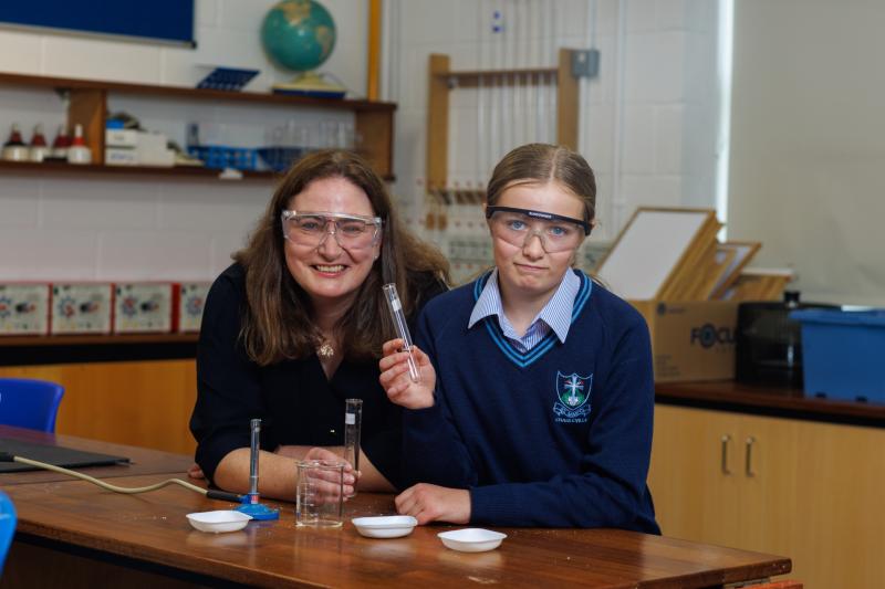 Regeneron sponsors newly refurbished science lab - Ireland Live