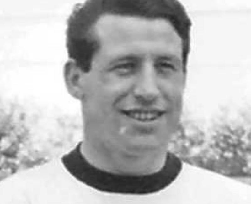 Gerry Malone remembers Dundalk legend Derek Stokes - Ireland Live